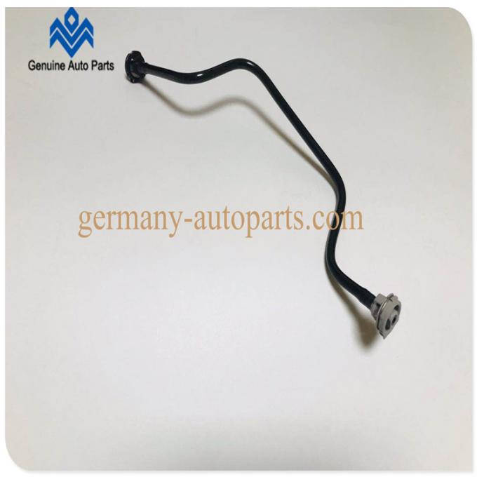 8R0 121 081 M Plastic Tank Hose For Audi A4 S4 A5 S5 Q5 2013-2018